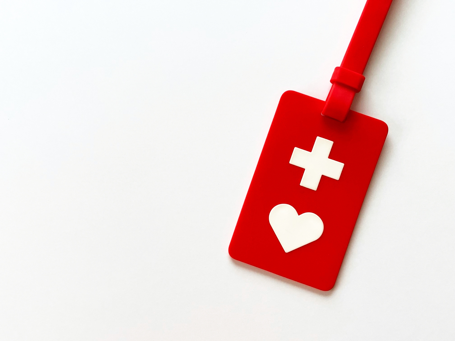 ヘルプマークとは？対象者・装着する意図・必要な手助けについて – Ayumi